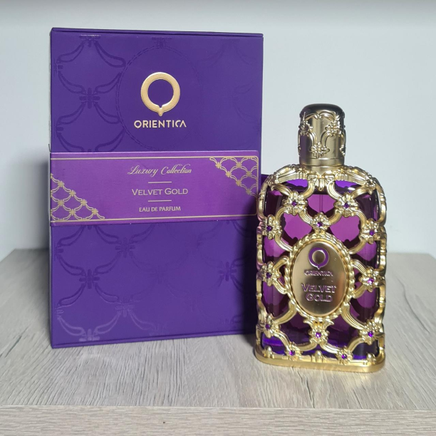 Orientica Velvet Gold 1 - Manuela Villa